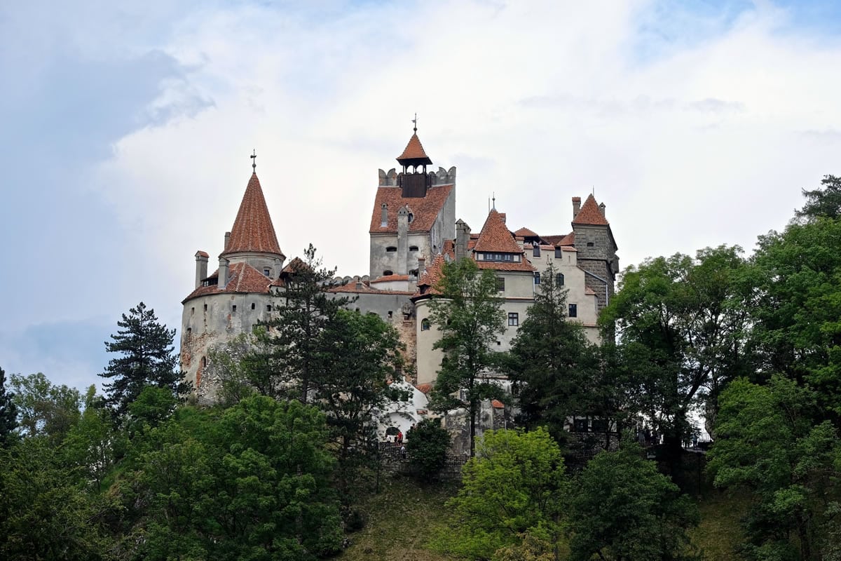 Bran Castle - YouMotorcycle